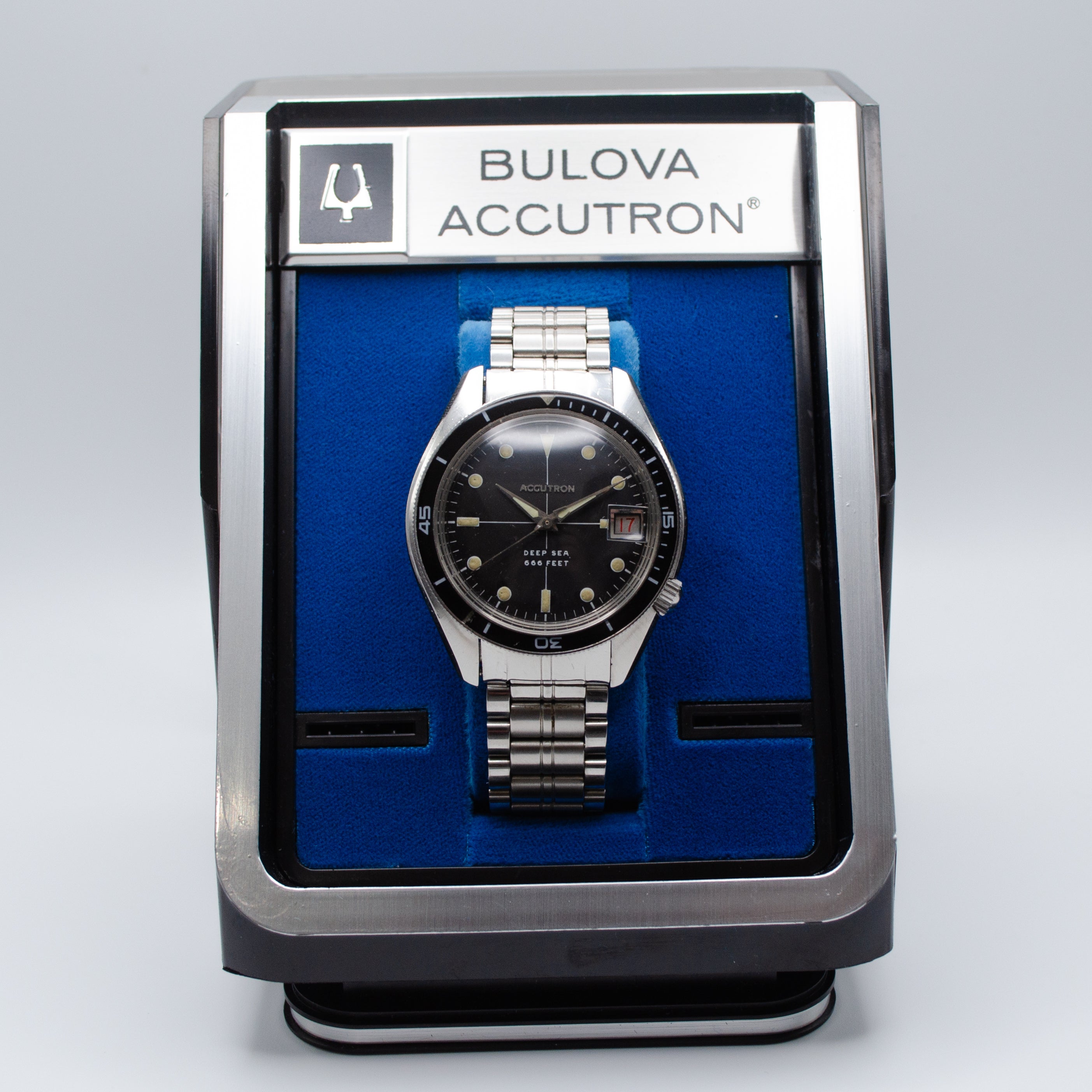 Accutron Deep Sea "AB" 702 – Arlington Watch Works